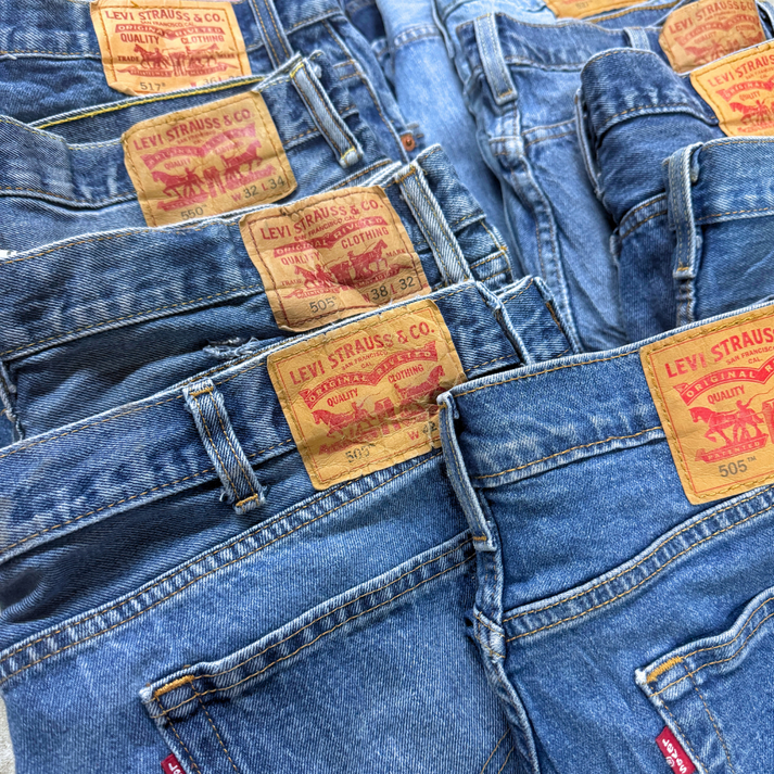 (10) Wholesale Levi's Jeans Bundle – The Clothing Warehouse